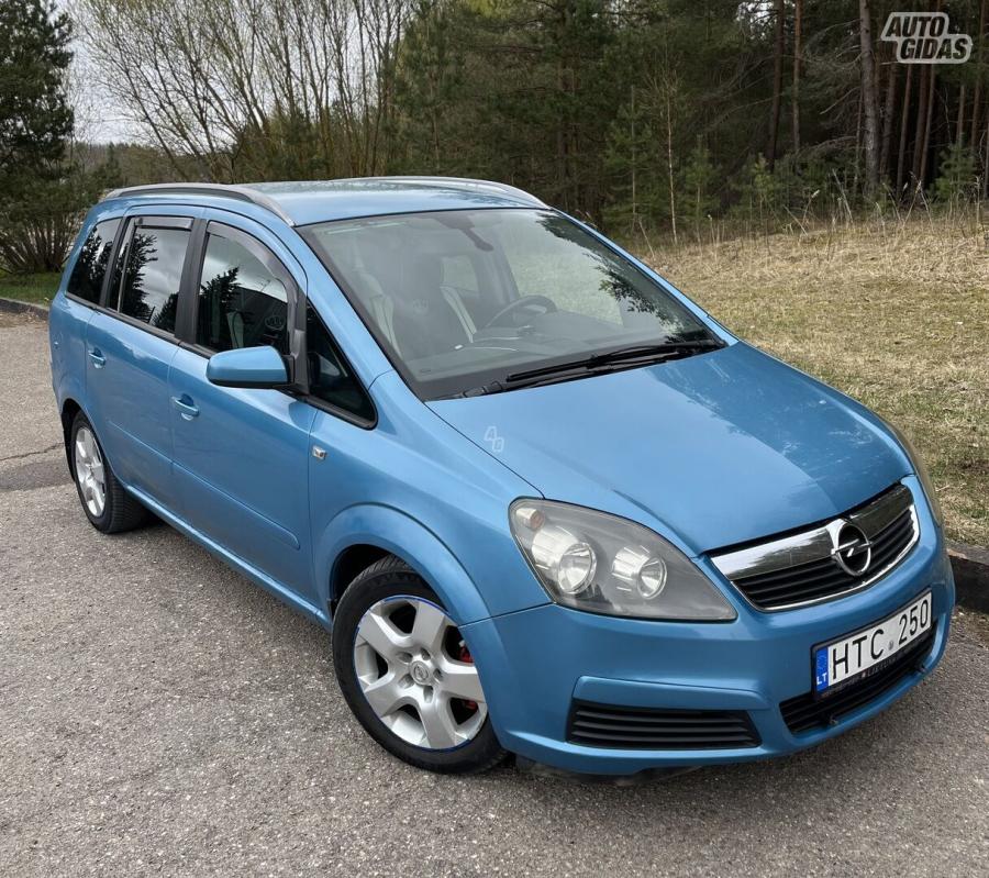Blue Opel Zafira 2006 in Siauliai, with an engine capacity of 1.90 L and mileage of 327 thousand km for 1250 €, photo 5 on AUTOMOTO.COM.LV