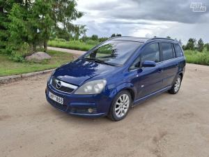 Zils Opel Zafira 2006 Mažeikiai, ar dzinēja tilpumu 1.90 L un nobraukumu 266 tūkst. km par 850 €, foto  vietnē AUTOMOTO.COM.LV
