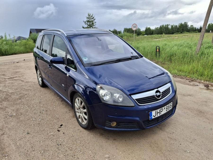 Zils Opel Zafira 2006 Mažeikiai, ar dzinēja tilpumu 1.90 L un nobraukumu 266 tūkst. km par 850 €, foto 3 vietnē AUTOMOTO.COM.LV