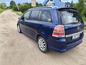 Zils Opel Zafira 2006 Mažeikiai, ar dzinēja tilpumu 1.90 L un nobraukumu 266 tūkst. km par 850 €, foto 4 vietnē AUTOMOTO.COM.LV