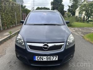 Blue Opel Zafira 2006 in Riga, with an engine capacity of 1.80 L and mileage of 215 thousand km for 2990 €, photo 3 on AUTOMOTO.COM.LV