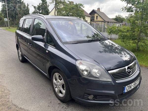 Blue Opel Zafira 2006 in Riga, with an engine capacity of 1.80 L and mileage of 215 thousand km for 2990 €, photo 3 on AUTOMOTO.COM.LV
