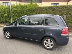 Blue Opel Zafira 2006 in Riga, with an engine capacity of 1.80 L and mileage of 215 thousand km for 2990 €, photo 8 on AUTOMOTO.COM.LV