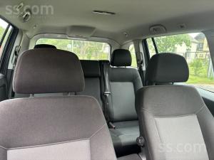 Blue Opel Zafira 2006 in Riga, with an engine capacity of 1.80 L and mileage of 215 thousand km for 2990 €, photo 13 on AUTOMOTO.COM.LV