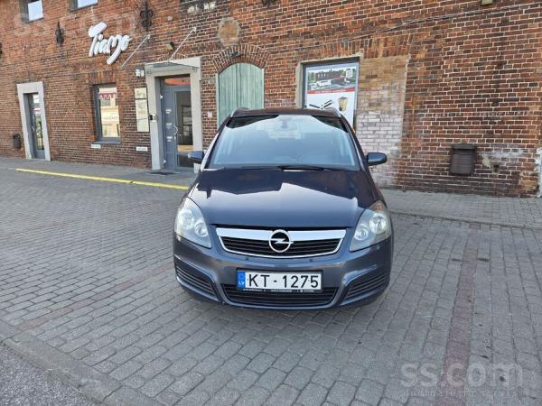 Blue Opel Zafira 2006 in Liepaja, with an engine capacity of 1.90 L and mileage of 313 thousand km for 1600 €, photo 2 on AUTOMOTO.COM.LV