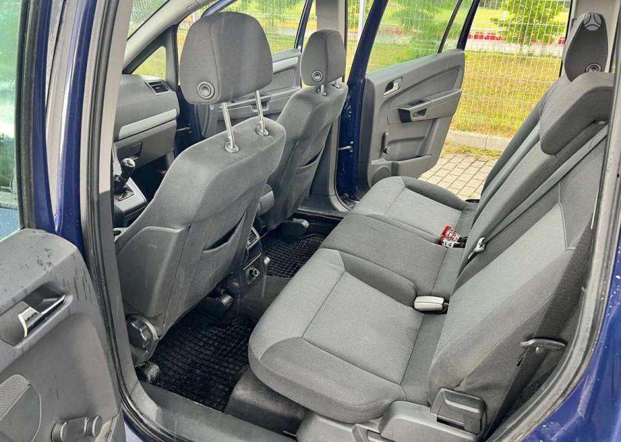 Zils Opel Zafira 2006 Viļņa, ar dzinēja tilpumu 1.90 L un nobraukumu 314 tūkst. km par 650 €, foto 5 vietnē AUTOMOTO.COM.LV