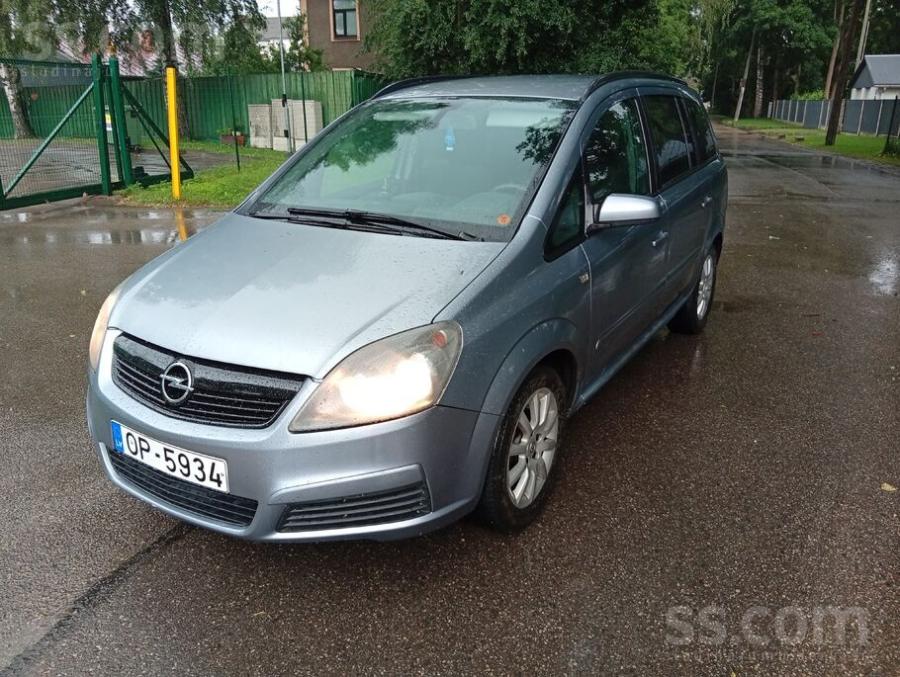 Zils Opel Zafira 2006 Rīga, ar dzinēja tilpumu 1.90 L un nobraukumu 308 tūkst. km par 1050 €, foto 1 vietnē AUTOMOTO.COM.LV