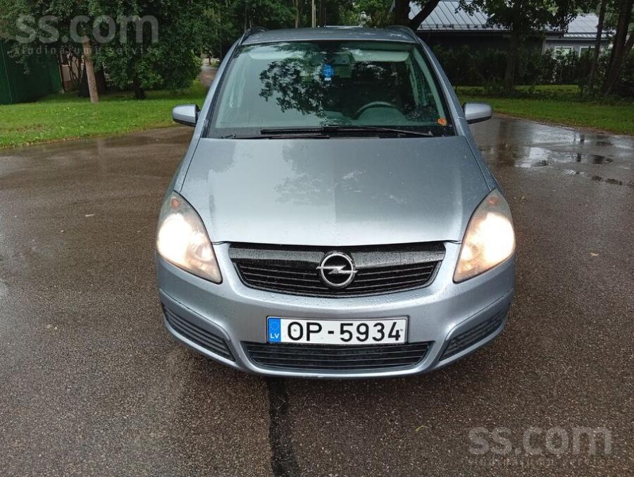 Zils Opel Zafira 2006 Rīga, ar dzinēja tilpumu 1.90 L un nobraukumu 308 tūkst. km par 1050 €, foto 4 vietnē AUTOMOTO.COM.LV