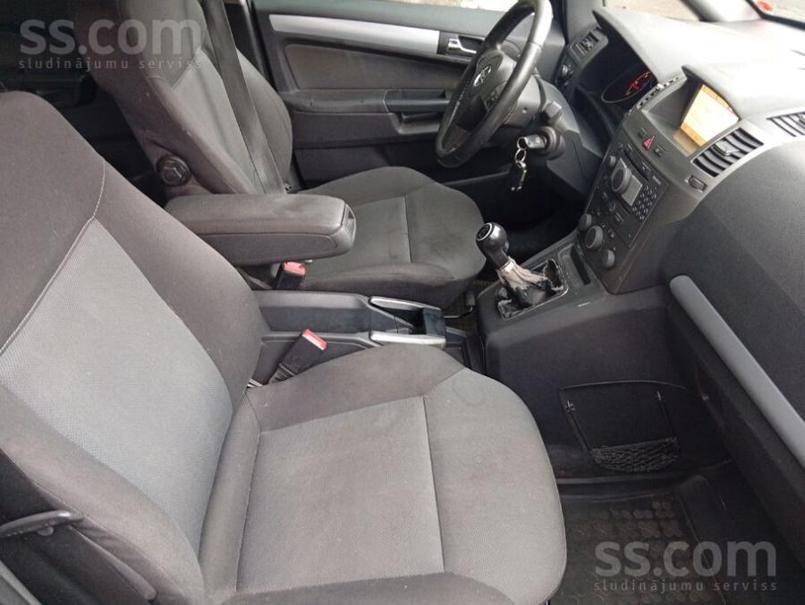 Zils Opel Zafira 2006 Rīga, ar dzinēja tilpumu 1.90 L un nobraukumu 308 tūkst. km par 1050 €, foto 6 vietnē AUTOMOTO.COM.LV