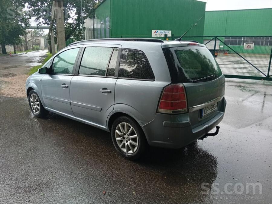 Zils Opel Zafira 2006 Rīga, ar dzinēja tilpumu 1.90 L un nobraukumu 308 tūkst. km par 1050 €, foto 17 vietnē AUTOMOTO.COM.LV