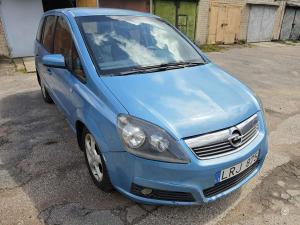 Blue Opel Zafira 2006 in Kaunas, with an engine capacity of 1.91 L and mileage of 315 thousand km for 990 €, photo 3 on AUTOMOTO.COM.LV