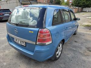 Blue Opel Zafira 2006 in Kaunas, with an engine capacity of 1.91 L and mileage of 315 thousand km for 990 €, photo 4 on AUTOMOTO.COM.LV