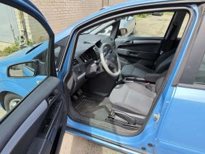 Blue Opel Zafira 2006 in Kaunas, with an engine capacity of 1.91 L and mileage of 315 thousand km for 990 €, photo 7 on AUTOMOTO.COM.LV