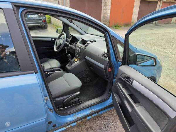 Zils Opel Zafira 2006 Kauņa, ar dzinēja tilpumu 1.91 L un nobraukumu 315 tūkst. km par 990 €, foto 7 vietnē AUTOMOTO.COM.LV