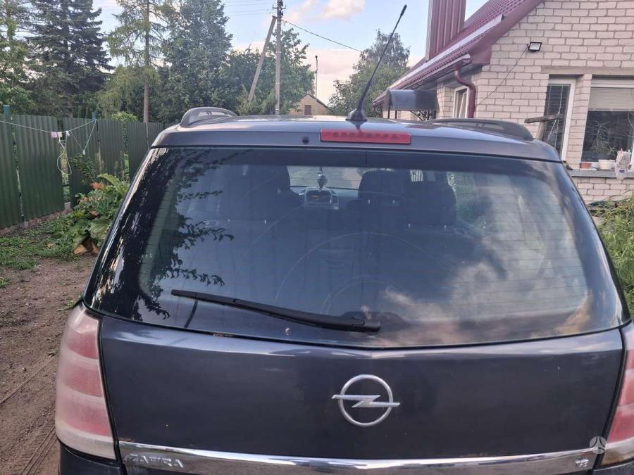 Zils Opel Zafira 2006 Šauļi, ar dzinēja tilpumu 1.80 L un nobraukumu 467 tūkst. km par 999 €, foto 5 vietnē AUTOMOTO.COM.LV