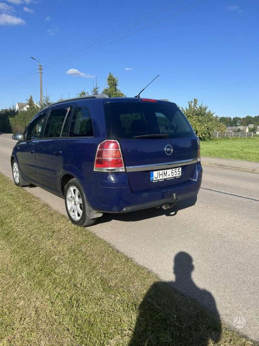 Zils Opel Zafira 2006 Kauņa, ar dzinēja tilpumu 1.91 L un nobraukumu 253 tūkst. km par 1950 €, foto 6 vietnē AUTOMOTO.COM.LV