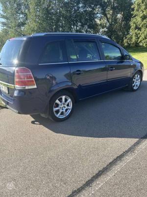 Zils Opel Zafira 2006 Kauņa, ar dzinēja tilpumu 1.91 L un nobraukumu 253 tūkst. km par 1950 €, foto 7 vietnē AUTOMOTO.COM.LV