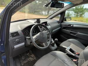 Zils Opel Zafira 2006 Madona, ar dzinēja tilpumu 1.90 L un nobraukumu 306 tūkst. km par 1700 €, foto 5 vietnē AUTOMOTO.COM.LV