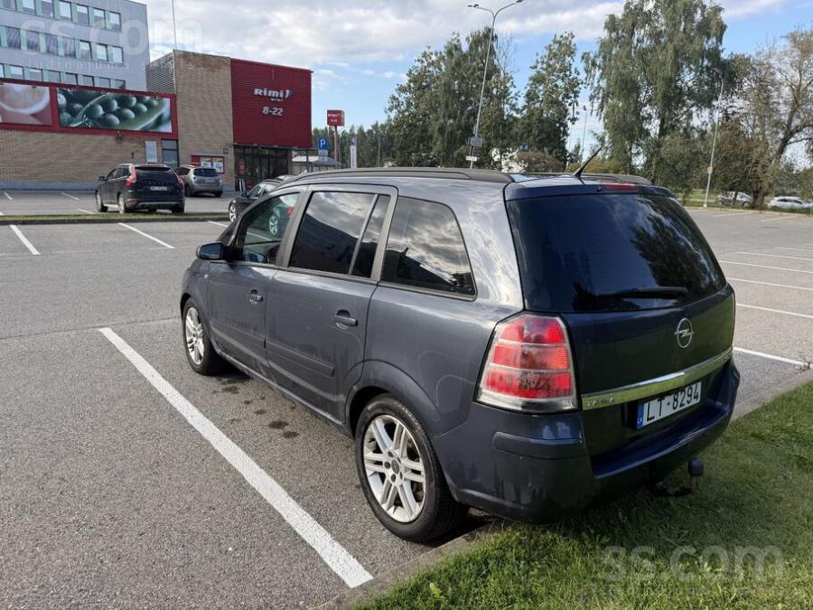 Синий Опель Зафира 2006 в Рига, объемом двигателя 1.90 л и пробегом 230 тыс. км за 1899 €, фото 7 на AUTOMOTO.COM.LV