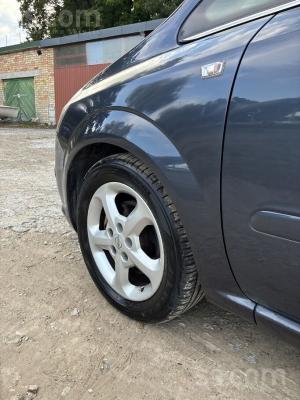 Zils Opel Zafira 2006 Rīga, ar dzinēja tilpumu 1.80 L un nobraukumu 215 tūkst. km par 2850 €, foto 14 vietnē AUTOMOTO.COM.LV