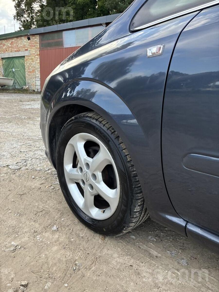 Zils Opel Zafira 2006 Rīga, ar dzinēja tilpumu 1.80 L un nobraukumu 215 tūkst. km par 2850 €, foto 14 vietnē AUTOMOTO.COM.LV