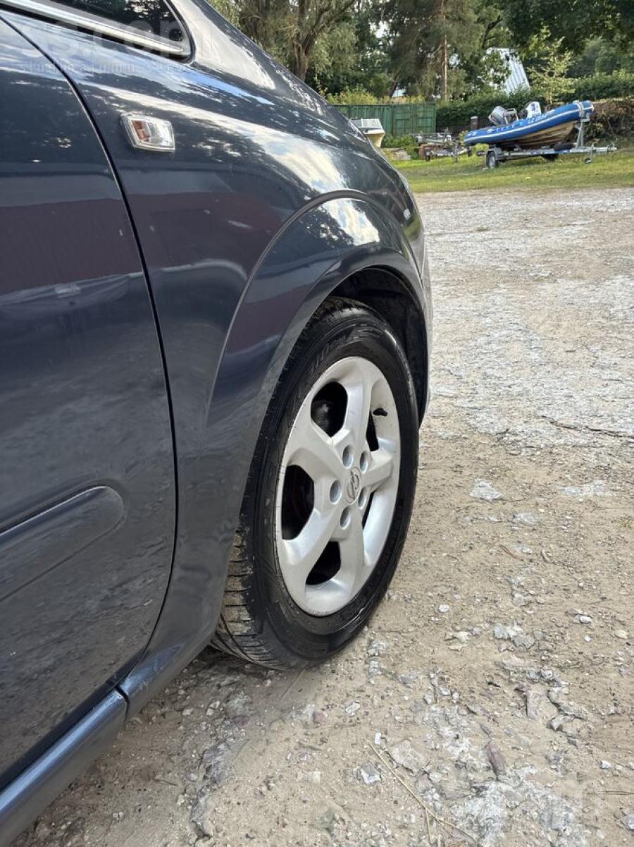 Zils Opel Zafira 2006 Rīga, ar dzinēja tilpumu 1.80 L un nobraukumu 215 tūkst. km par 2850 €, foto 15 vietnē AUTOMOTO.COM.LV