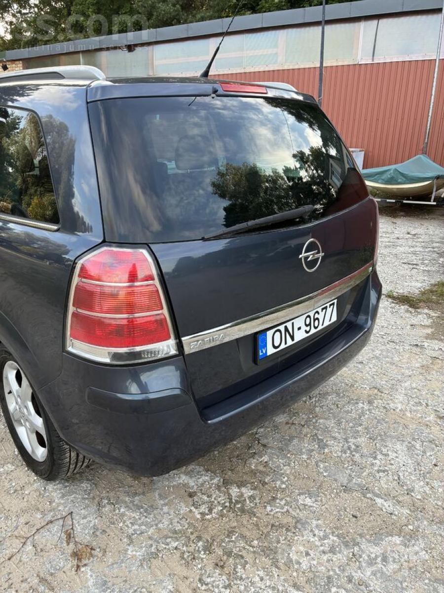 Zils Opel Zafira 2006 Rīga, ar dzinēja tilpumu 1.80 L un nobraukumu 215 tūkst. km par 2850 €, foto 16 vietnē AUTOMOTO.COM.LV