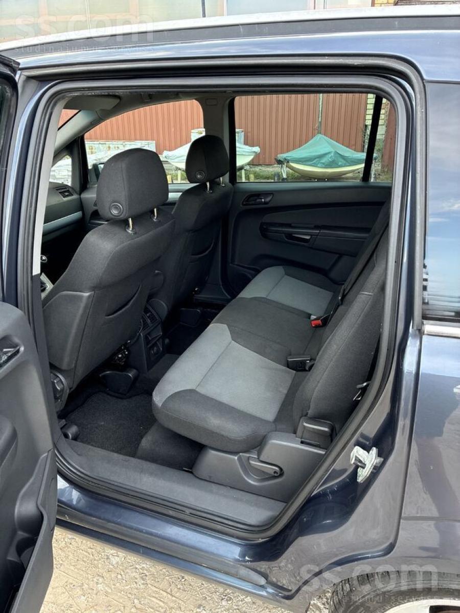 Zils Opel Zafira 2006 Rīga, ar dzinēja tilpumu 1.80 L un nobraukumu 215 tūkst. km par 2850 €, foto 22 vietnē AUTOMOTO.COM.LV