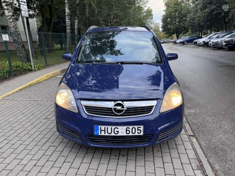 Blue Opel Zafira 2006 in Vilnius, with an engine capacity of 1.91 L and mileage of 289 thousand km for 1350 €, photo 3 on AUTOMOTO.COM.LV