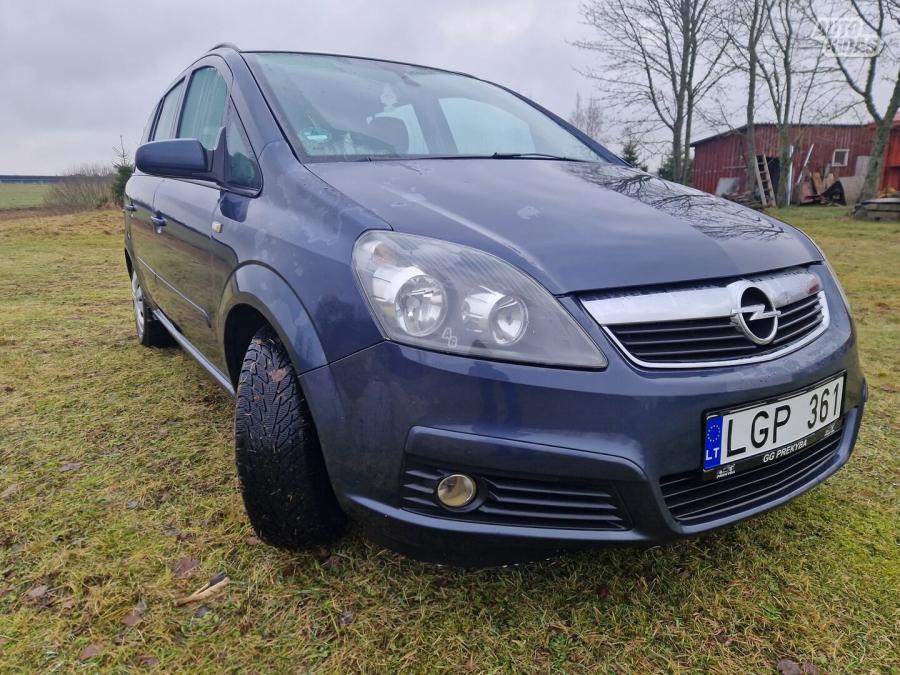 Blue Opel Zafira 2007 in Ignalina, with an engine capacity of 1.60 L and mileage of 281 thousand km for 2000 €, photo 1 on AUTOMOTO.COM.LV