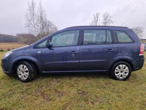 Blue Opel Zafira 2007 in Ignalina, with an engine capacity of 1.60 L and mileage of 281 thousand km for 2000 €, photo 6 on AUTOMOTO.COM.LV