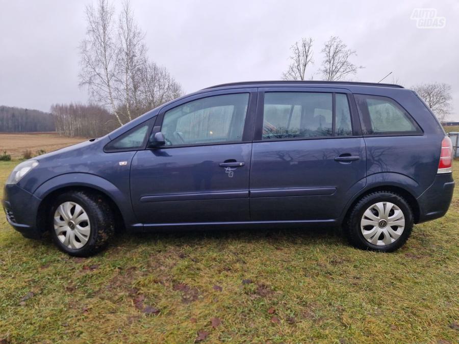 Blue Opel Zafira 2007 in Ignalina, with an engine capacity of 1.60 L and mileage of 281 thousand km for 2000 €, photo 6 on AUTOMOTO.COM.LV