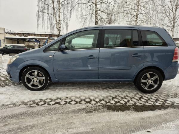 Zils Opel Zafira 2007 Kauņa, ar dzinēja tilpumu 1.90 L un nobraukumu 353 tūkst. km par 1900 €, foto 1 vietnē AUTOMOTO.COM.LV