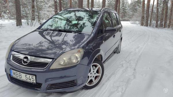 Zils Opel Zafira 2007 Viļņa, ar dzinēja tilpumu 1.91 L un nobraukumu 328 tūkst. km par 1850 €, foto 4 vietnē AUTOMOTO.COM.LV