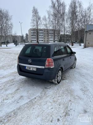 Blue Opel Zafira 2007 in Vilkaviskis, with an engine capacity of 1.90 L and mileage of 325 thousand km for 1849 €, photo 3 on AUTOMOTO.COM.LV