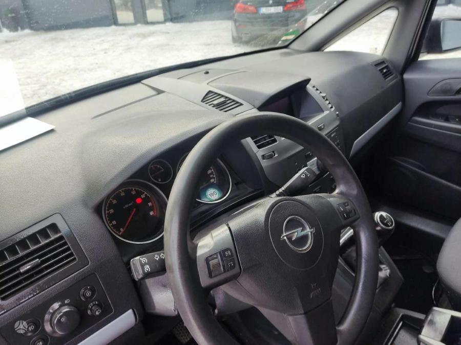 Zils Opel Zafira 2007 Utena, ar dzinēja tilpumu 1.80 L un nobraukumu 218 tūkst. km par 2200 €, foto 11 vietnē AUTOMOTO.COM.LV