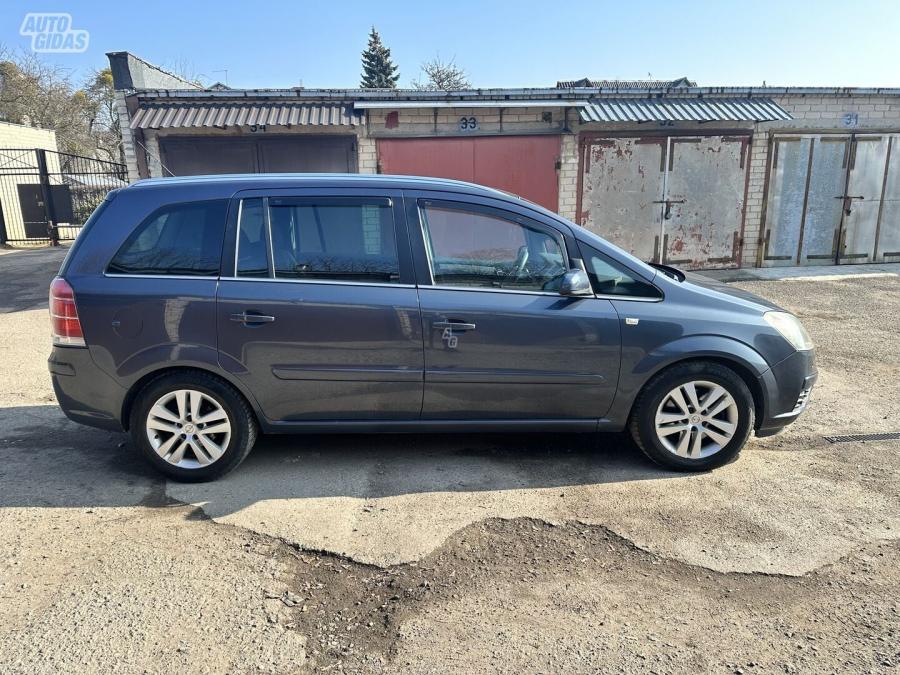 Zils Opel Zafira 2007 Kauņa, ar dzinēja tilpumu 1.90 L un nobraukumu 325 tūkst. km par 1499 €, foto 5 vietnē AUTOMOTO.COM.LV