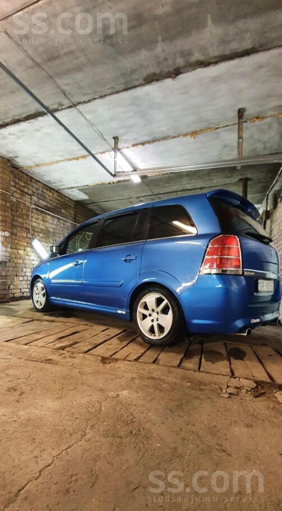 Zils Opel Zafira 2007 Liepāja, ar dzinēja tilpumu 2.00 L un nobraukumu 247 tūkst. km par 4000 €, foto 7 vietnē AUTOMOTO.COM.LV
