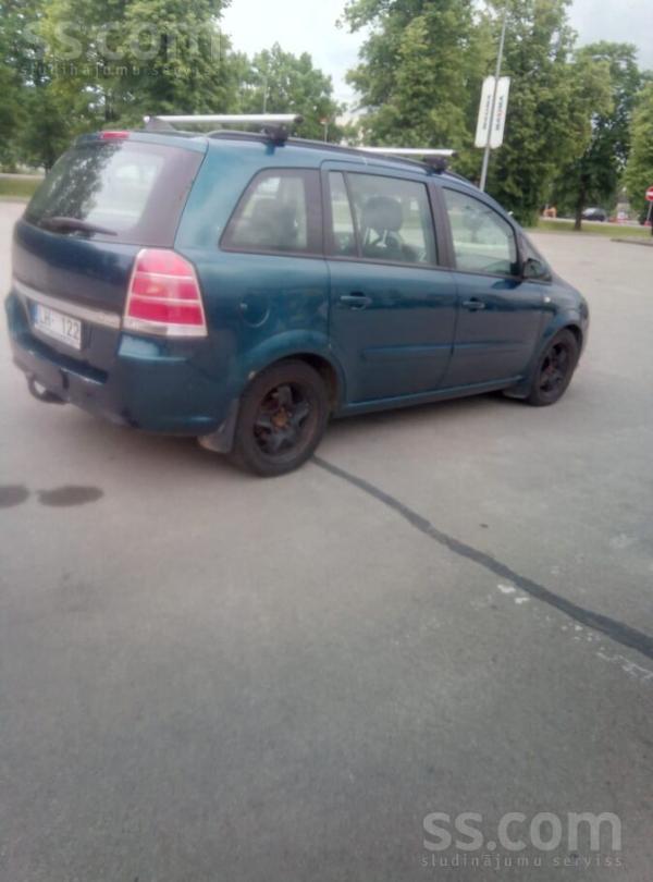 Zils Opel Zafira 2007 Cēsis, ar dzinēja tilpumu 1.90 L un nobraukumu 426 tūkst. km par 900 €, foto 3 vietnē AUTOMOTO.COM.LV