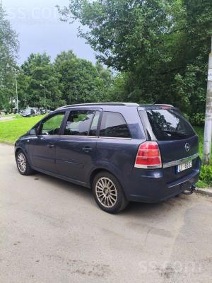 Синий Опель Зафира 2007 в Рига, объемом двигателя 1.90 л и пробегом 320 тыс. км за 800 €, фото 6 на AUTOMOTO.COM.LV