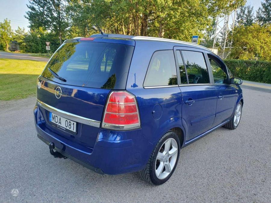 Zils Opel Zafira 2007 Vilkaviškis, ar dzinēja tilpumu 1.91 L un nobraukumu 284 tūkst. km par 1150 €, foto 3 vietnē AUTOMOTO.COM.LV
