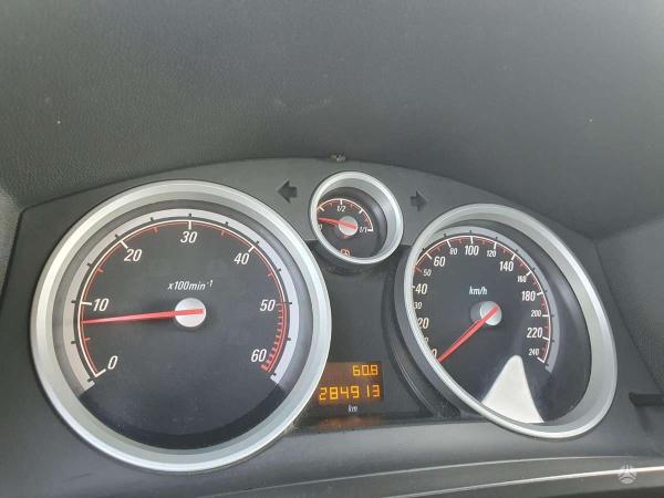 Zils Opel Zafira 2007 Vilkaviškis, ar dzinēja tilpumu 1.91 L un nobraukumu 284 tūkst. km par 1150 €, foto 10 vietnē AUTOMOTO.COM.LV