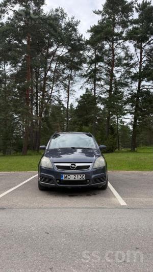 Zils Opel Zafira 2007 Tukums, ar dzinēja tilpumu 1.90 L un nobraukumu 409 tūkst. km par 1400 €, foto  vietnē AUTOMOTO.COM.LV