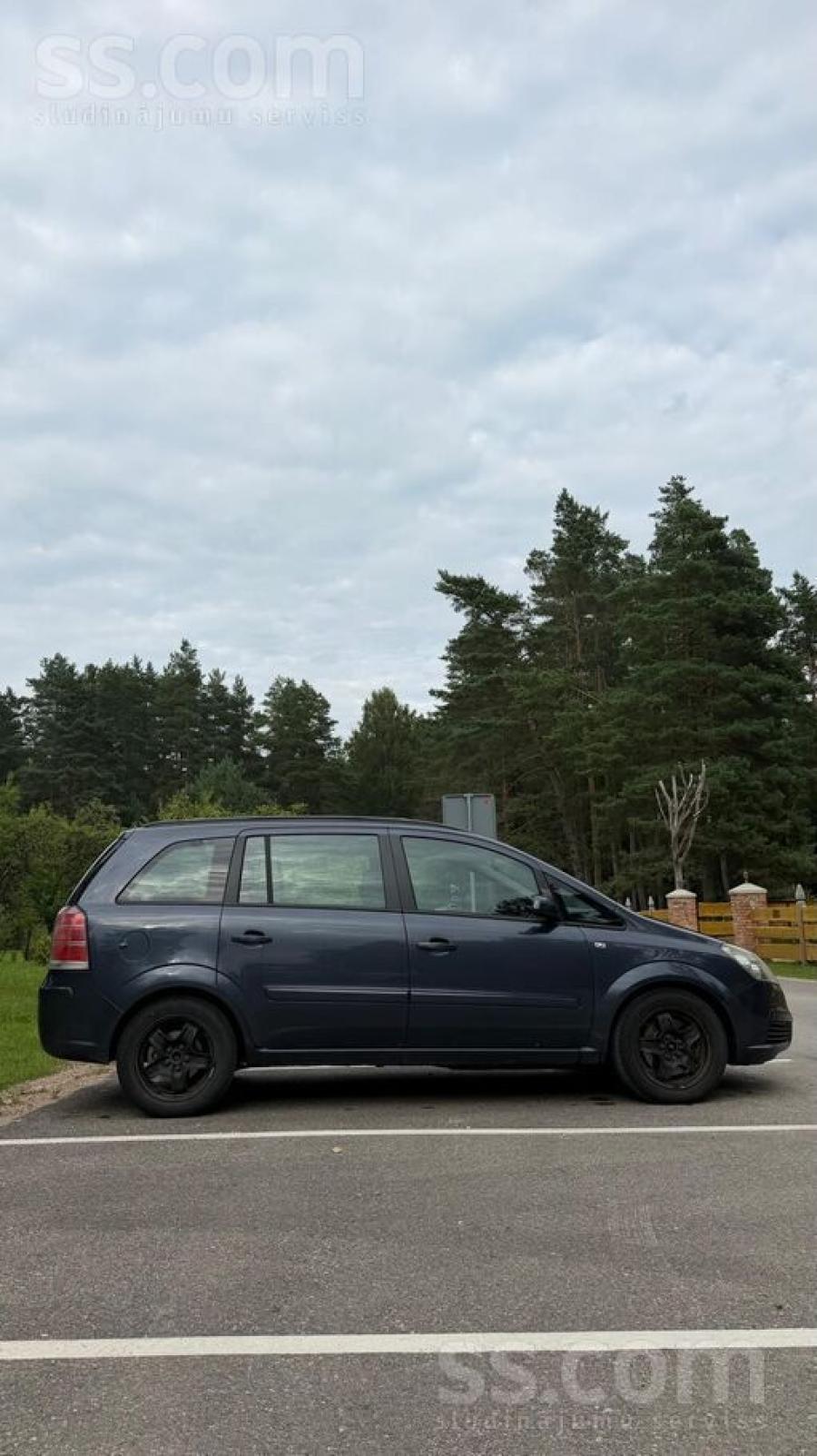 Zils Opel Zafira 2007 Tukums, ar dzinēja tilpumu 1.90 L un nobraukumu 409 tūkst. km par 1400 €, foto 5 vietnē AUTOMOTO.COM.LV