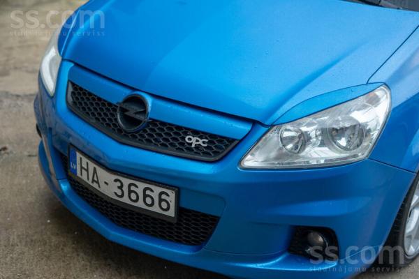 Zils Opel Zafira 2007 Liepāja, ar dzinēja tilpumu 2.00 L un nobraukumu 265 tūkst. km par 4700 €, foto 8 vietnē AUTOMOTO.COM.LV