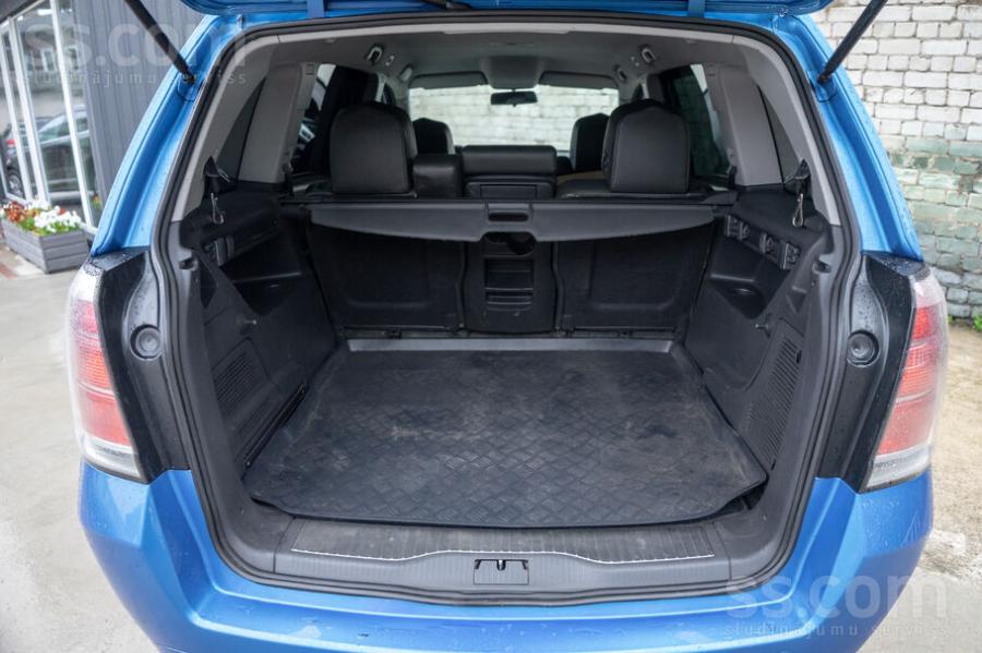 Zils Opel Zafira 2007 Liepāja, ar dzinēja tilpumu 2.00 L un nobraukumu 265 tūkst. km par 4700 €, foto 12 vietnē AUTOMOTO.COM.LV