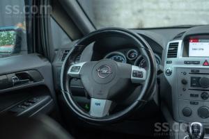 Zils Opel Zafira 2007 Liepāja, ar dzinēja tilpumu 2.00 L un nobraukumu 265 tūkst. km par 4700 €, foto 17 vietnē AUTOMOTO.COM.LV