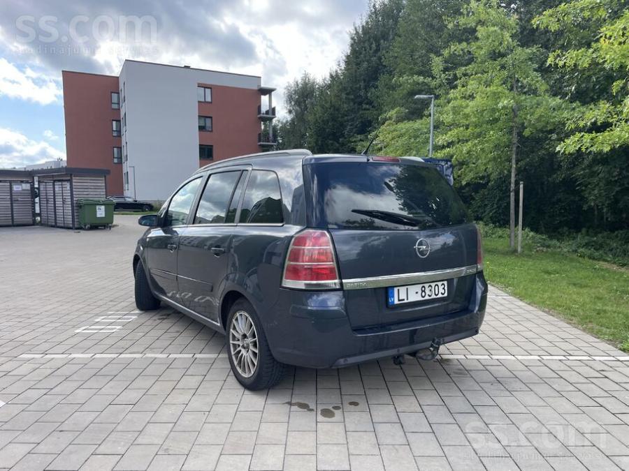 Zils Opel Zafira 2007 Rīga, ar dzinēja tilpumu 1.90 L un nobraukumu 326 tūkst. km par 1890 €, foto 5 vietnē AUTOMOTO.COM.LV
