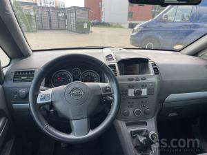 Zils Opel Zafira 2007 Rīga, ar dzinēja tilpumu 1.90 L un nobraukumu 326 tūkst. km par 1890 €, foto 8 vietnē AUTOMOTO.COM.LV