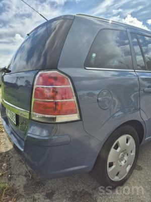 Zils Opel Zafira 2007 Rīga, ar dzinēja tilpumu 1.90 L un nobraukumu 254 tūkst. km par 1900 €, foto 10 vietnē AUTOMOTO.COM.LV